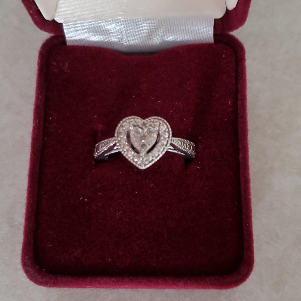 Sterling Silver Diamond Heart Ring - Gem